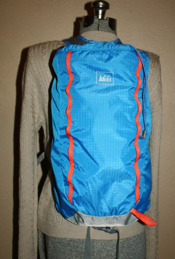 REI Flash 18 pack Lightweight Daypack Backpack Stuff Sack